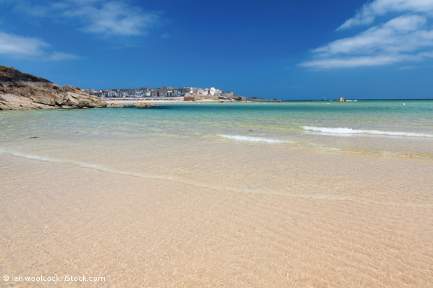 Sea, sand, sun... and puzzles | Spotlight Online
